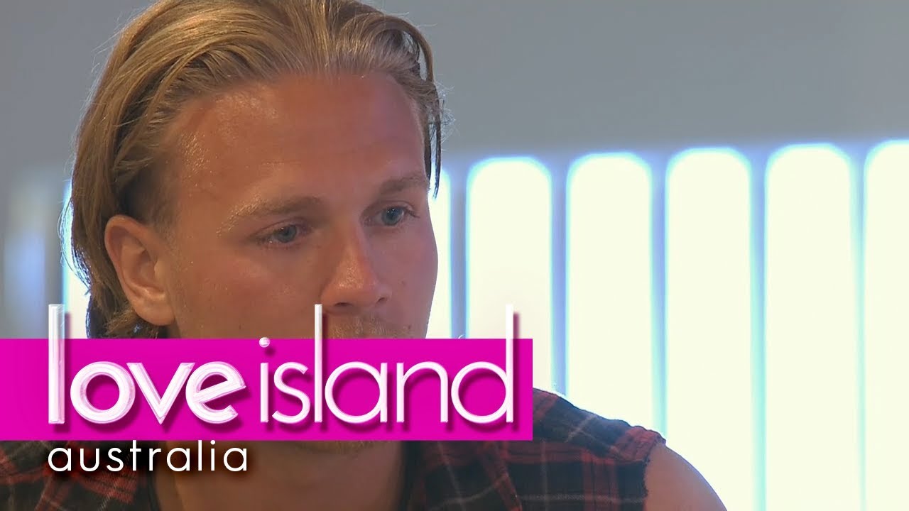 The boys tell Jaxon to chill | Love Island Australia 2018 - YouTube