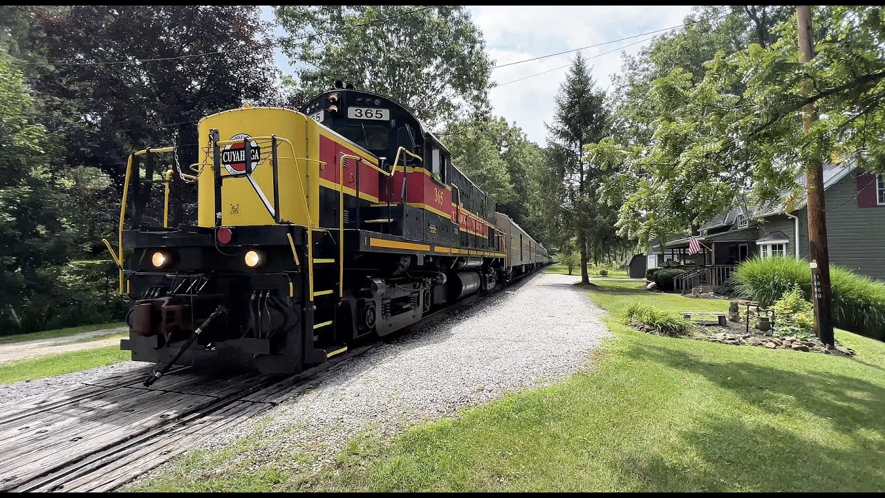 CVSR train 14. - YouTube