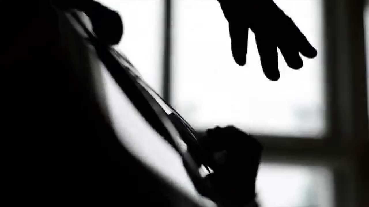 Fintan McKahey | Irish R&B Singer in Cork | HOOLEY!