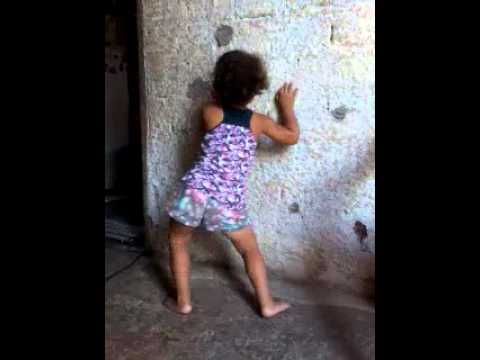 Mini anitta -Paty - YouTube