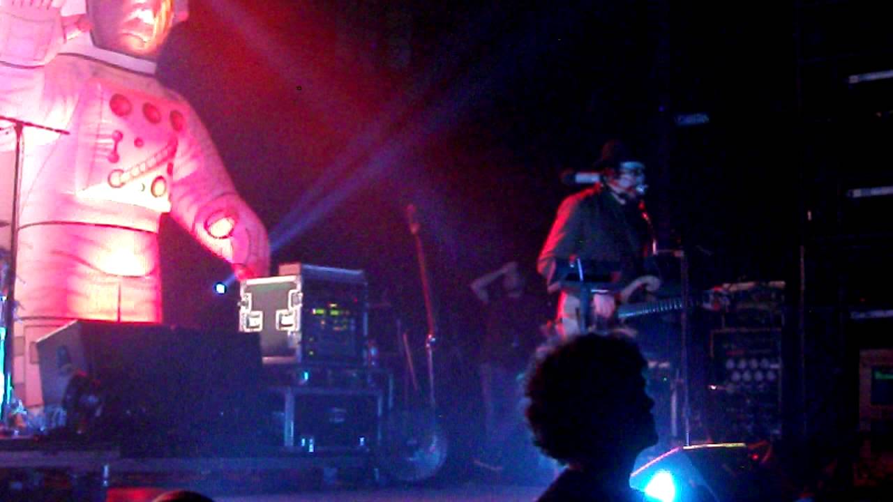 Primus - Wynona's Big Brown Beaver live at The National in Richmond, Va ...