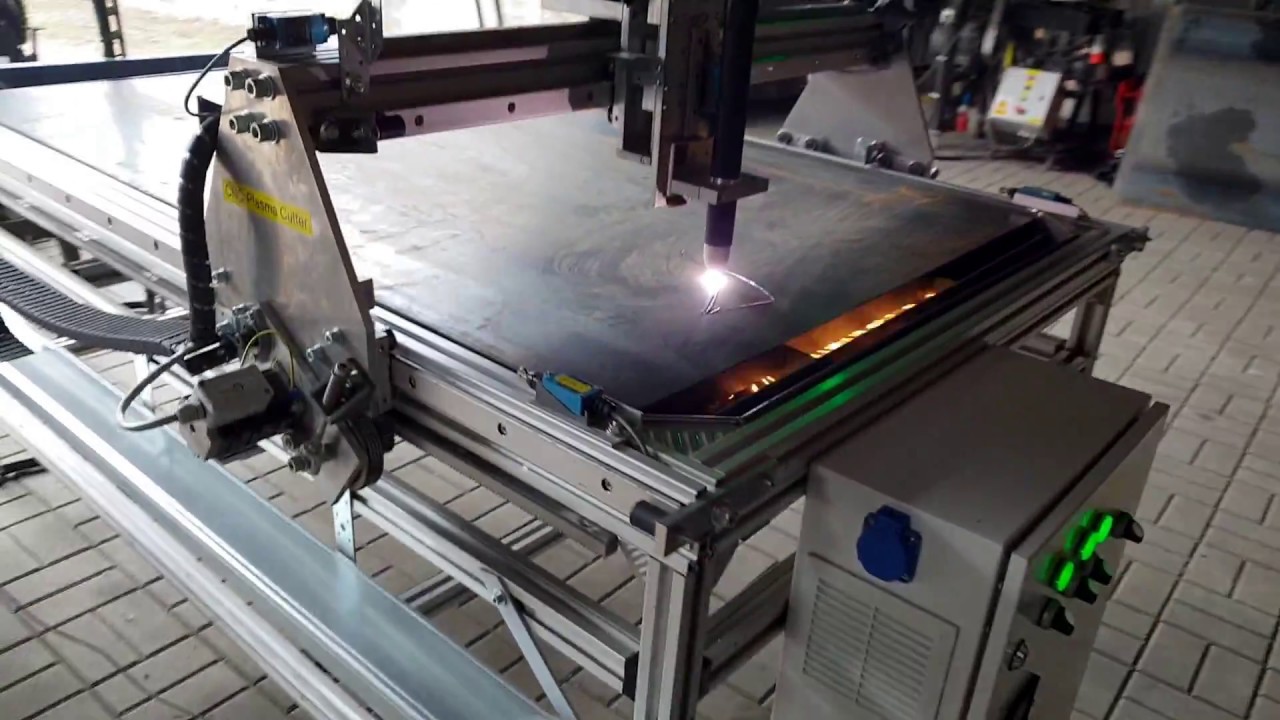 Plasma cutter by jacekrado - YouTube