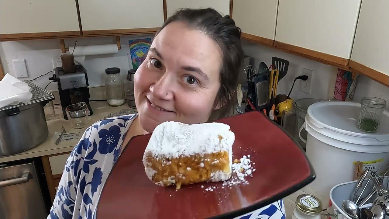 Aunt Betty s Pumpkin Gooey Butter Cake A Great Pumpkin Recipe aunt-betty-s-pumpkin-gooey-butter-cake-a-great-pumpkin-recipe