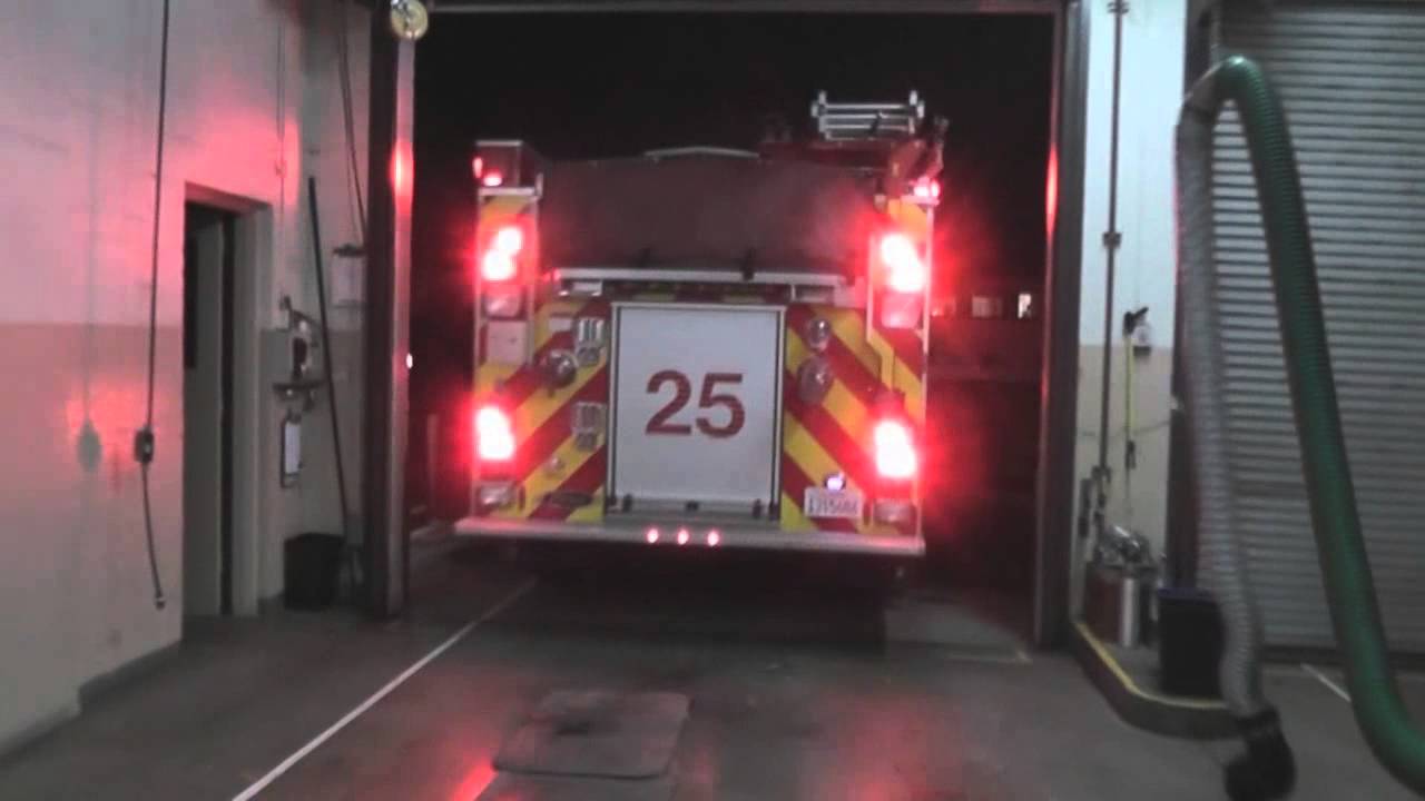 SDFD Engine 25 - YouTube