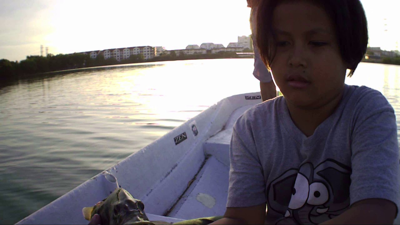 8 Years Old Damia Peacock Bass Fishing Kuala Lumpur Malaysia - YouTube