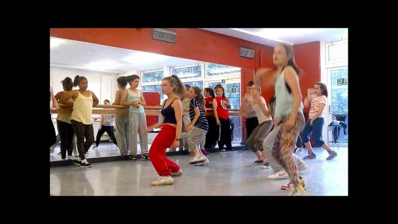 Scream by Usher- Street dance class - YouTube