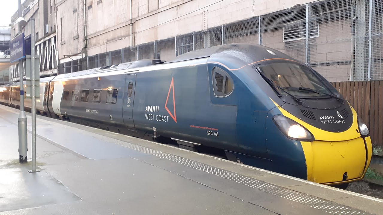 Onboard Avanti West Coast Class 390 Alstom Pendolino (390141) Oxenholme ...