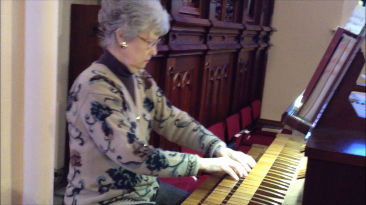 Organist Anne Glass - YouTube