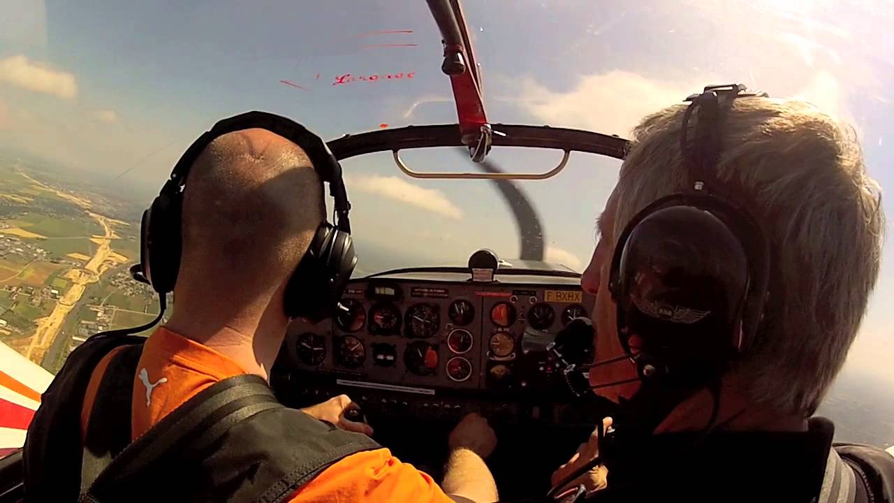 CAP 10 LFBI F-BXHX - YouTube