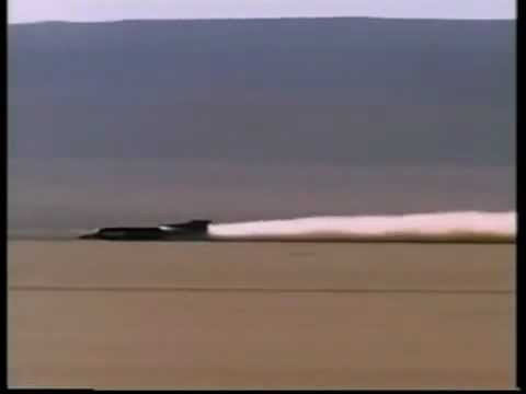 The Faster Car In The World Thrust SSC sonic boom! - YouTube