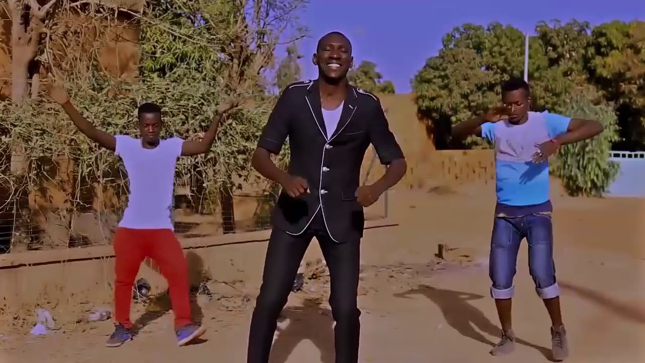 Lionelo-N kan goan poli - YouTube