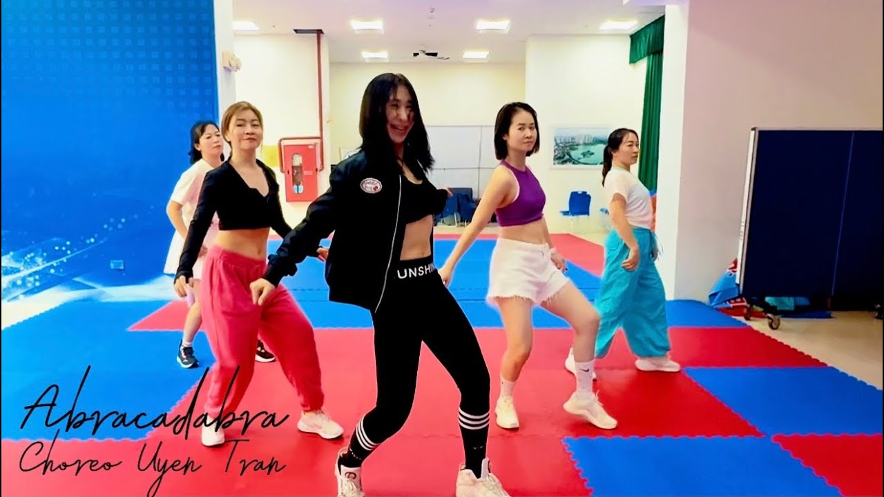 ABRACADABRA | Lady Gaga | Choreo by Uyen Tran | Zumbafitness | dancefit ...