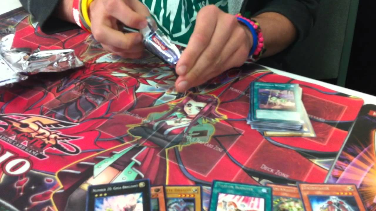 Yugioh sneak peak opening of Photon shock wave - YouTube