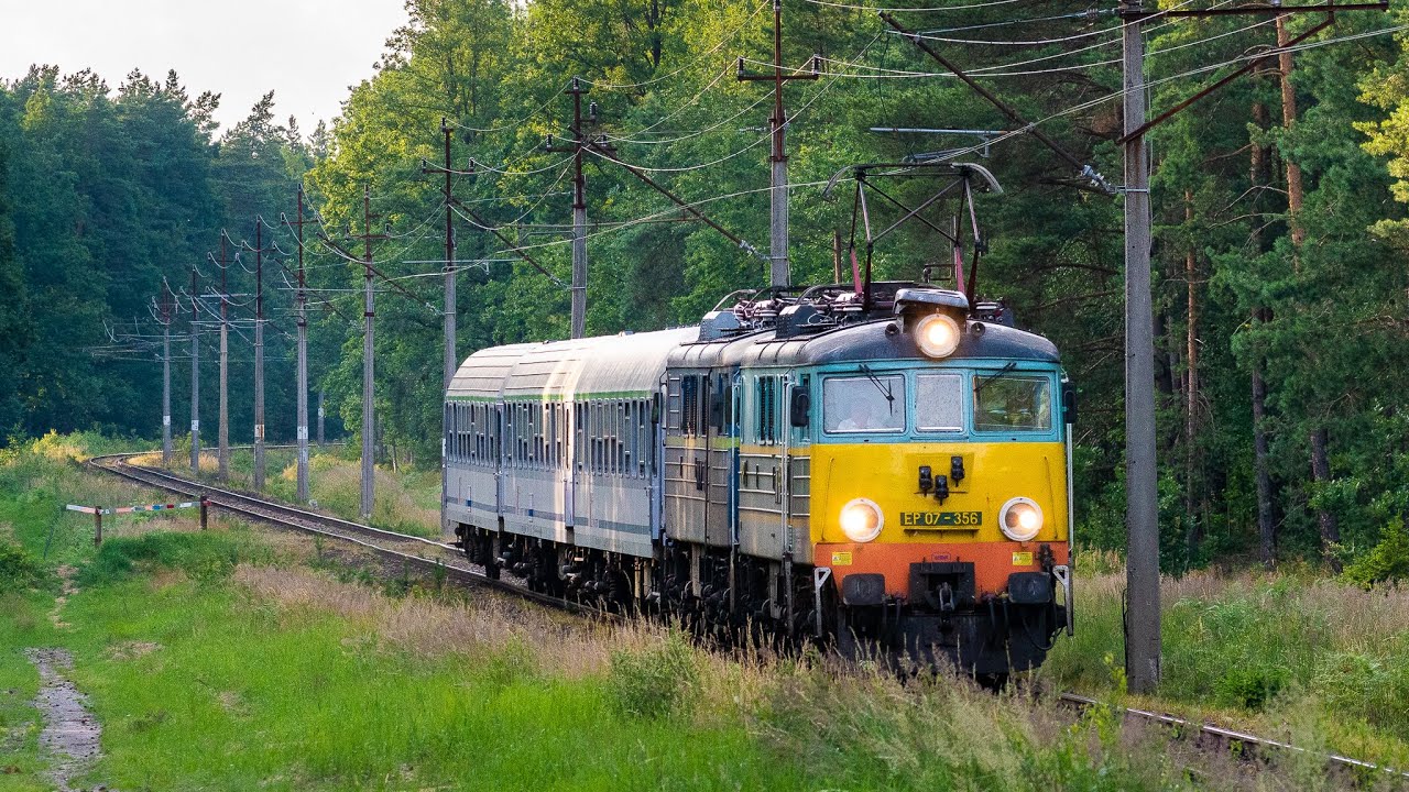 Niecodzienny duet EP07-356 + EU07-1510 PKP Cargo i dwa Sputniki w ...