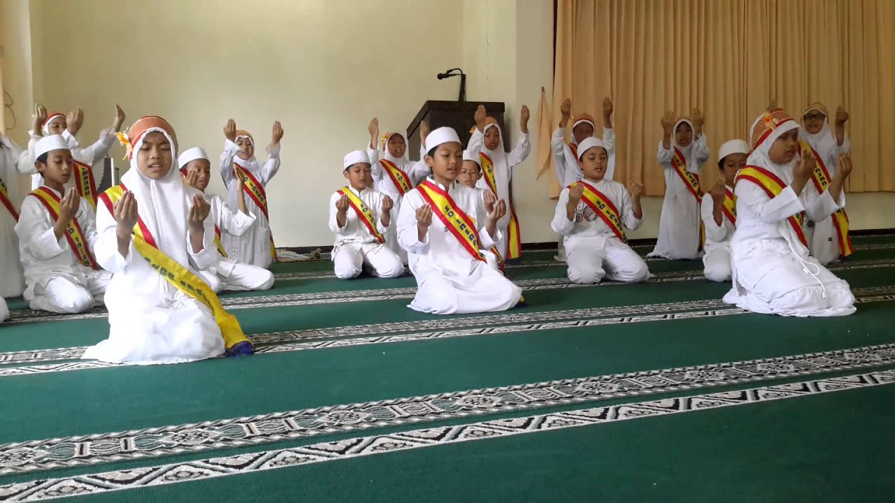 Asmaul Husna SD Insan Amanah di SD BSS malang - YouTube