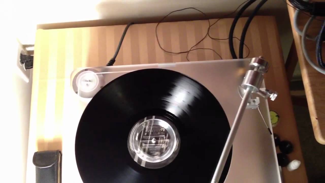 Clearaudio Emotion Turntable - YouTube