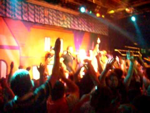 Die Autohändler - Superhupen [Live @ Megarena Mallorca, 10.08.2009]