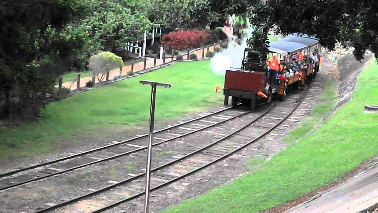 Steam train Glory "The Mary Anne" - YouTube