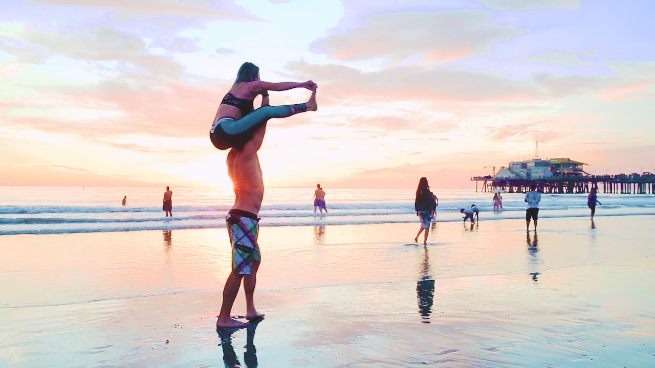 Fun in the Sun - Santa Monica beach workout for Hot Fitness Couples ...