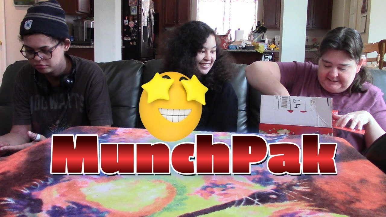 Munchpak FamilyPak Unboxing August 2022 🍧 - YouTube