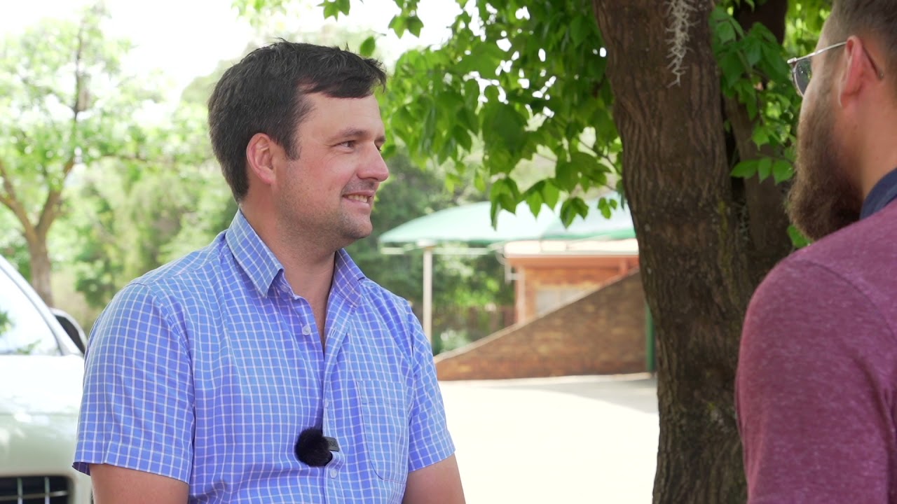 3 Dominee's en 'n dowe man - YouTube