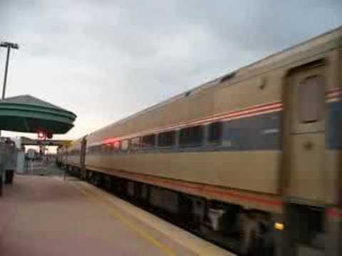 Amtrak Pacific Surfliner 798 passing Burbank 4/19/08 - YouTube