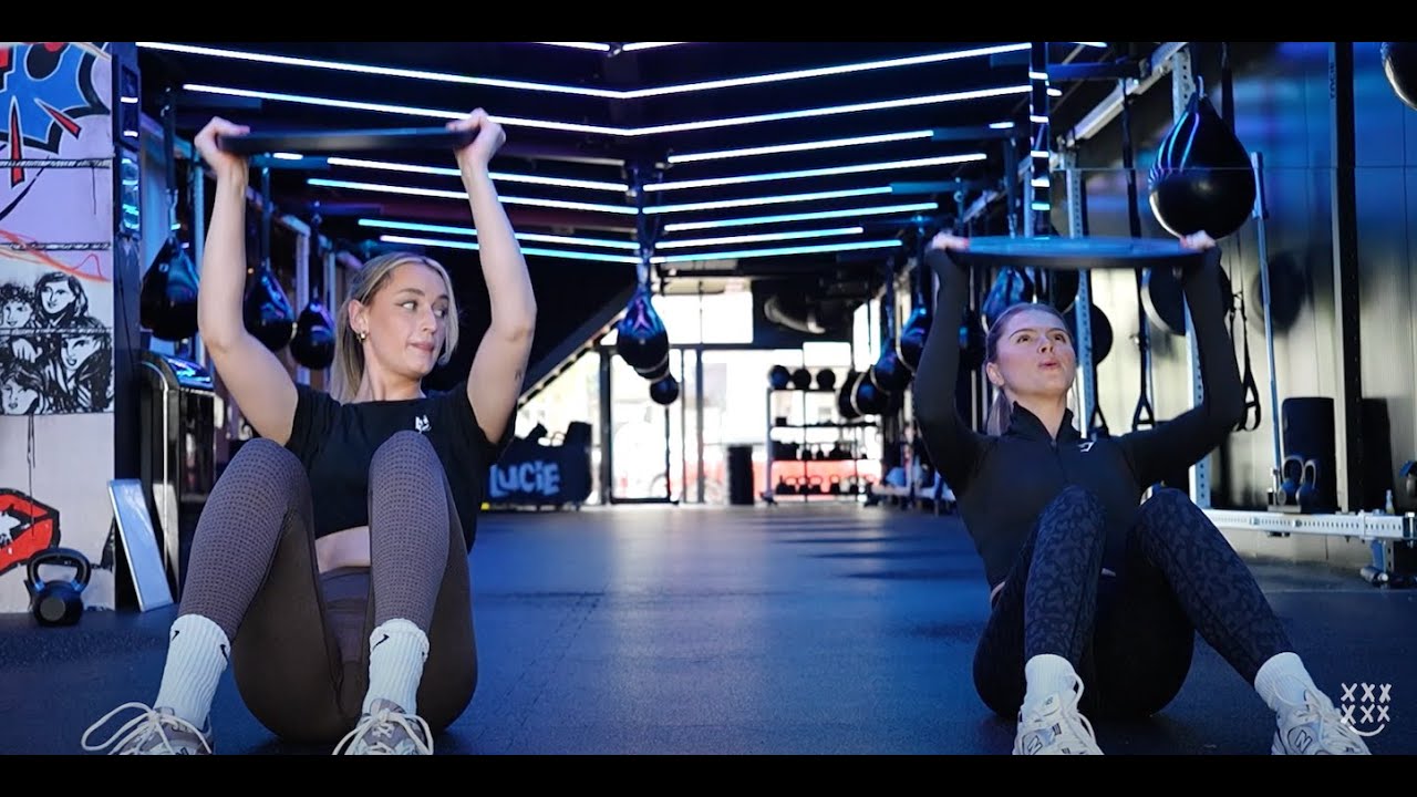 Personal trainer Lilly - YouTube