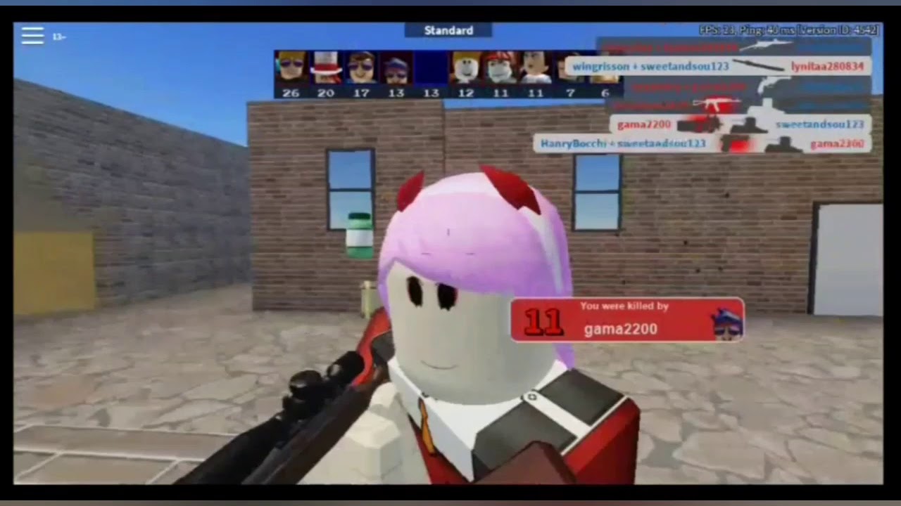 These guys are trying way to hard | Roblox - YouTube