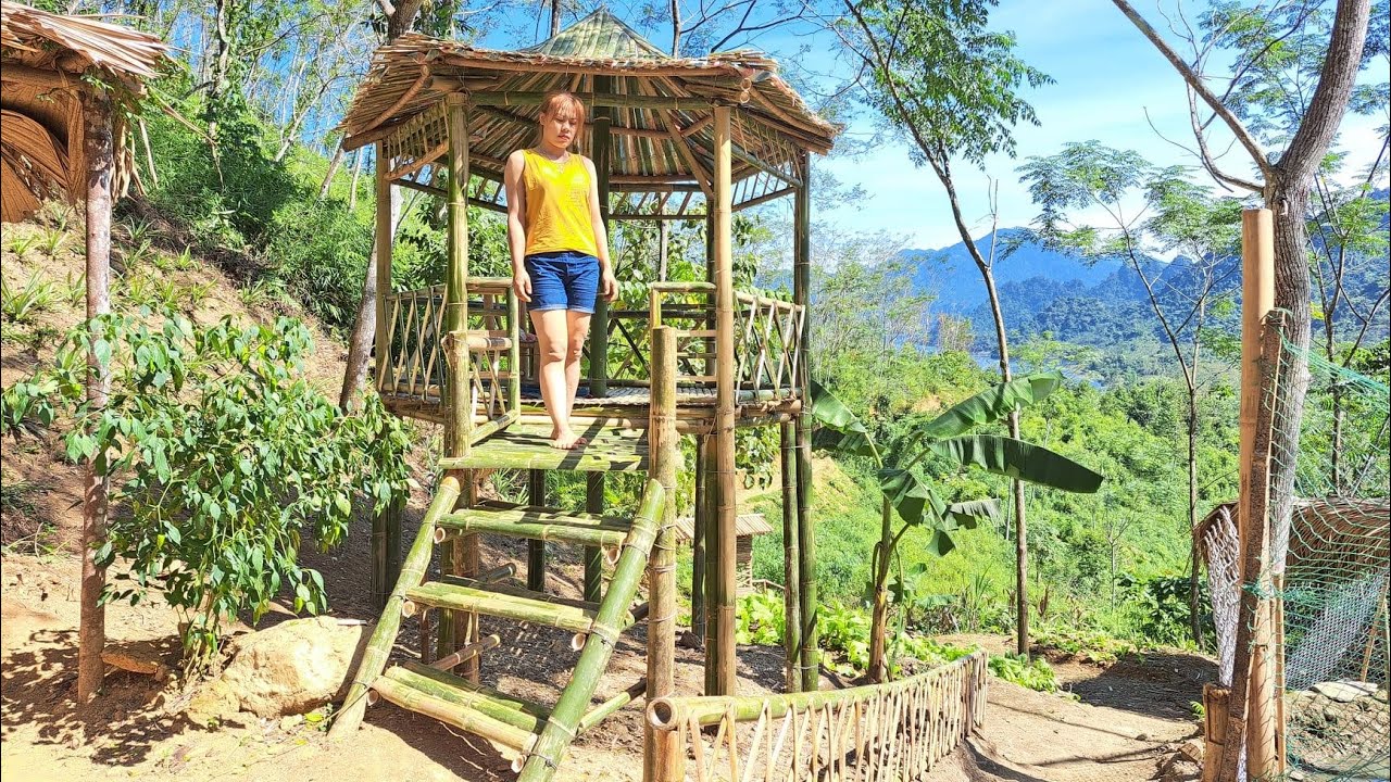 How to build bamboo hut - make stairs and railings, Living Off Grid ...