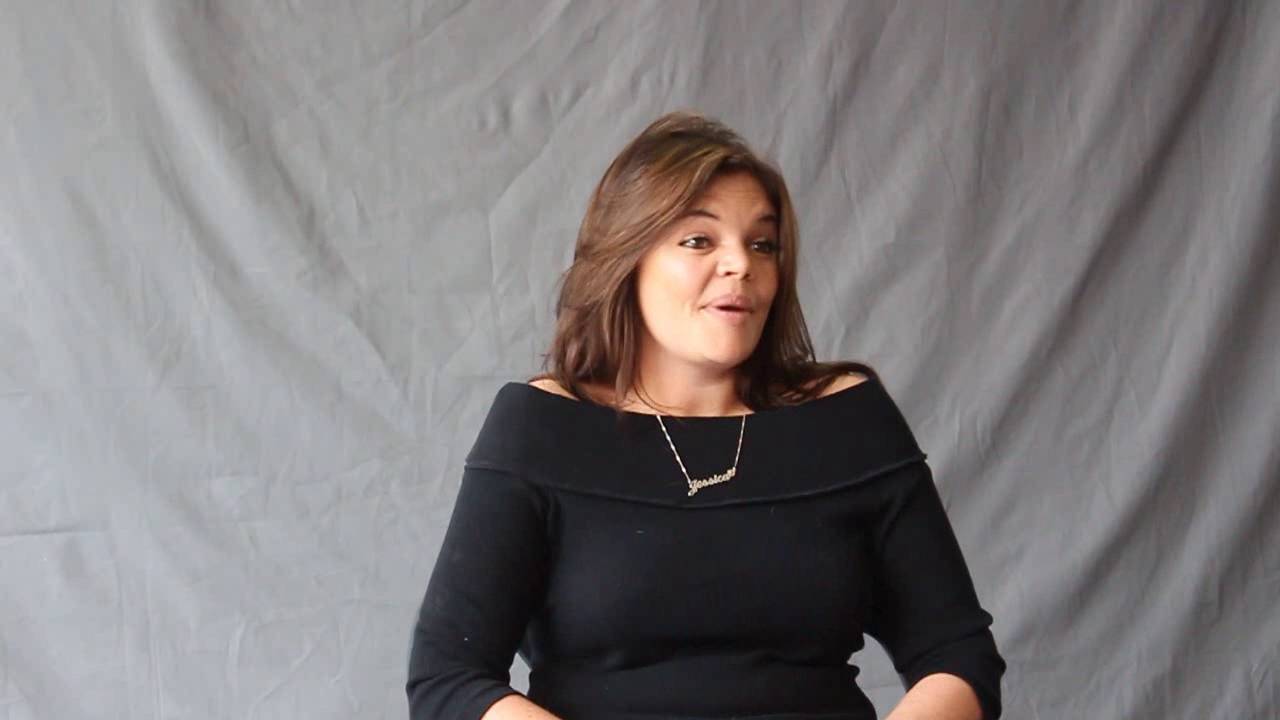 Monologue performance by Jessica Knibbs - YouTube