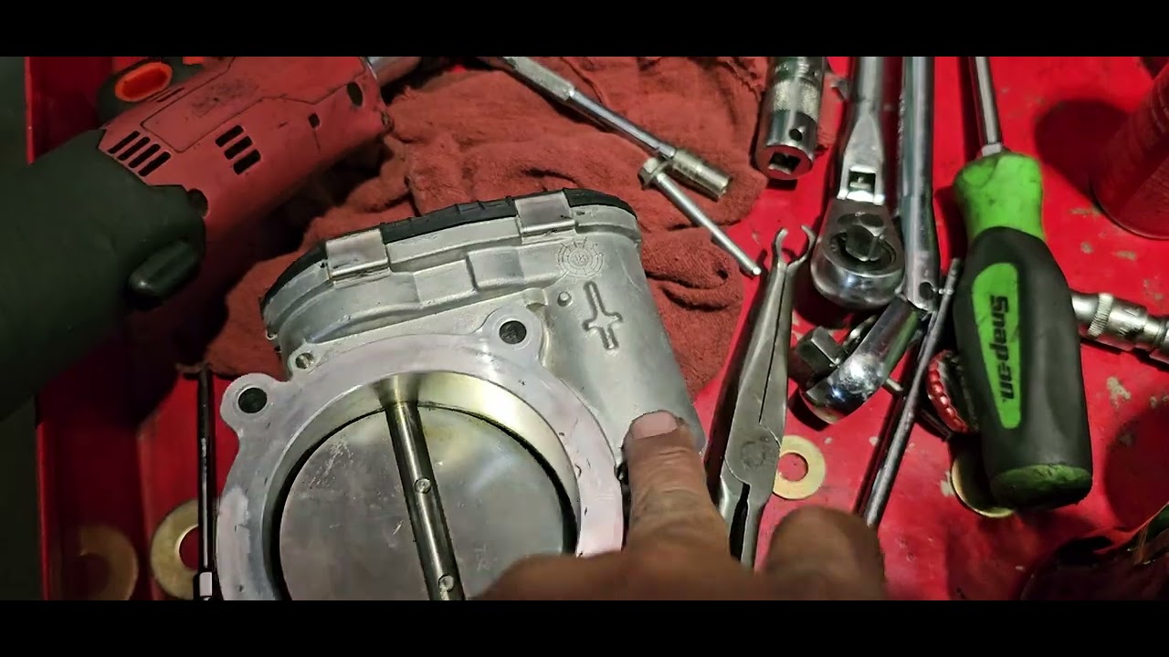diagnosis codes p2111 throttle actuator A control parte #2 - YouTube