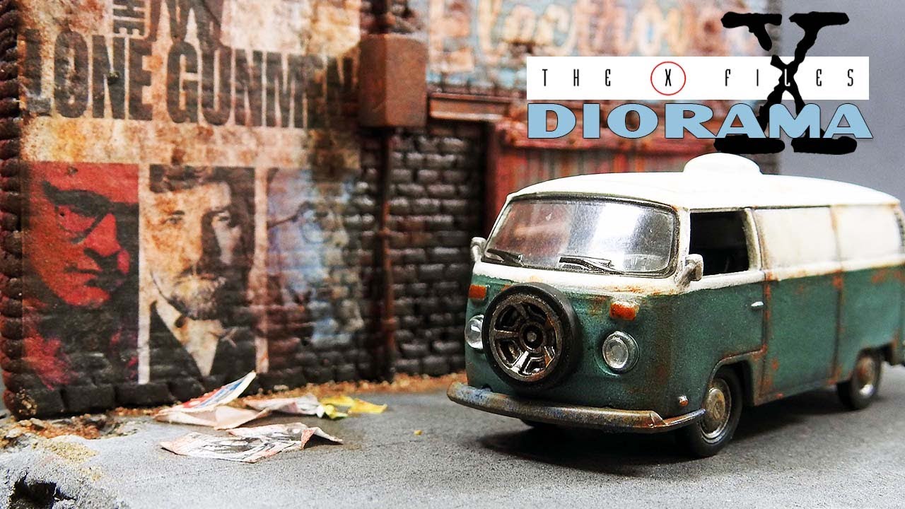 The Lone Gunmen's VW Combi Panel Van Diorama | The X Files Spin Off ...