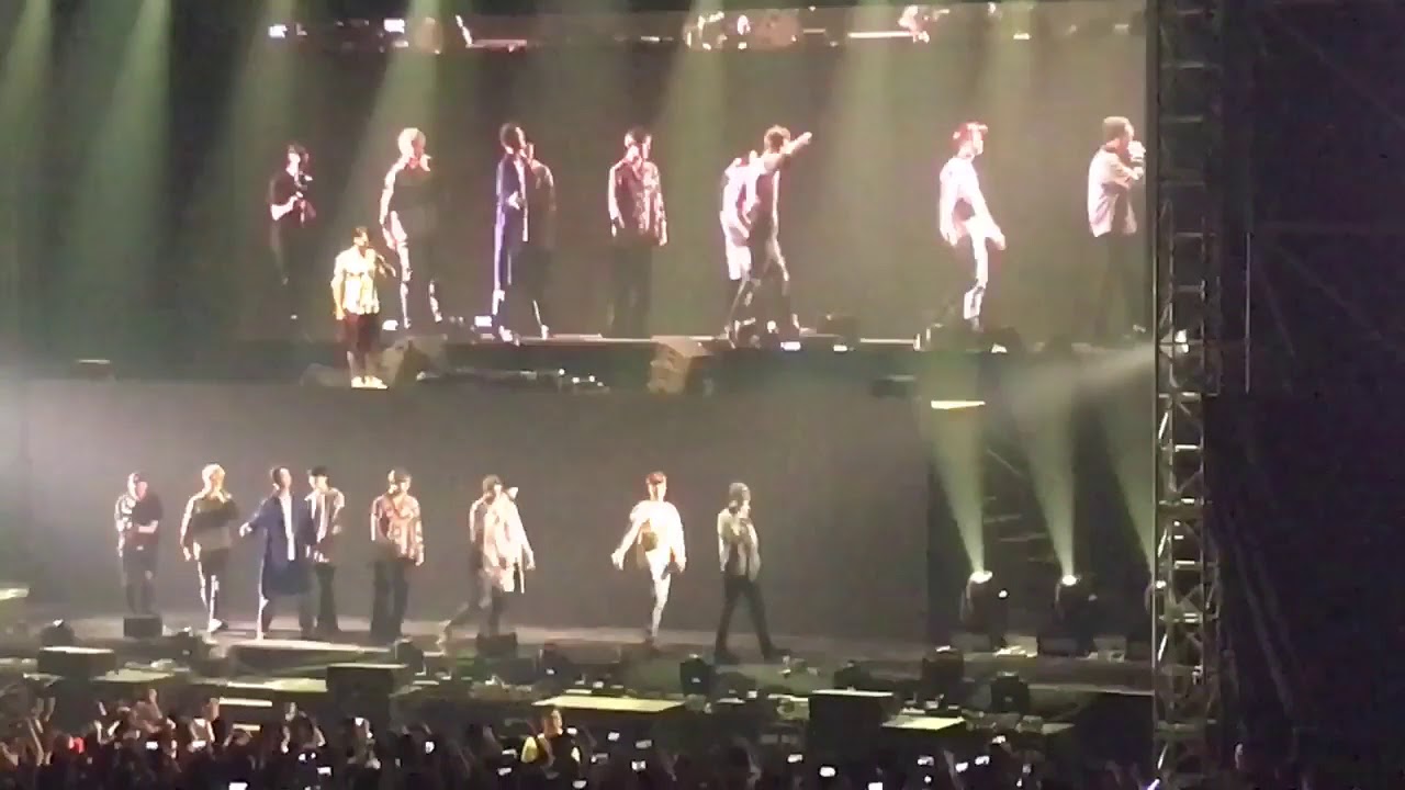 170912 JIMIN SINGING CLOSER AT THE CHAINSMOKER CONCERT IN SEOUL - YouTube