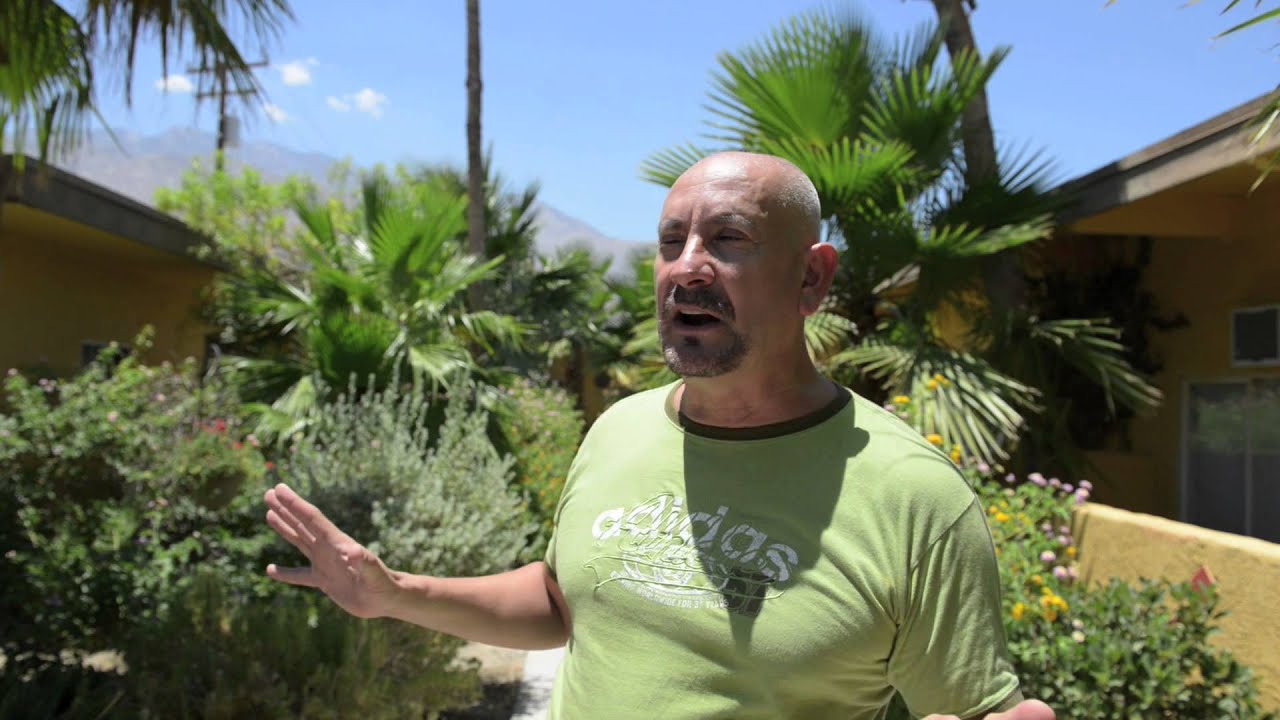 Robert Santoni- Co-Founder of Roberta's House - YouTube