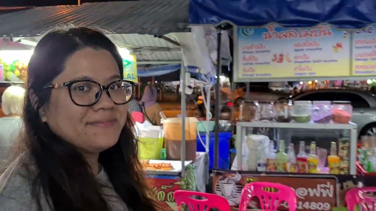 Dannok Street Hawker Market Food at Night 7 Eleven and Morning ...
