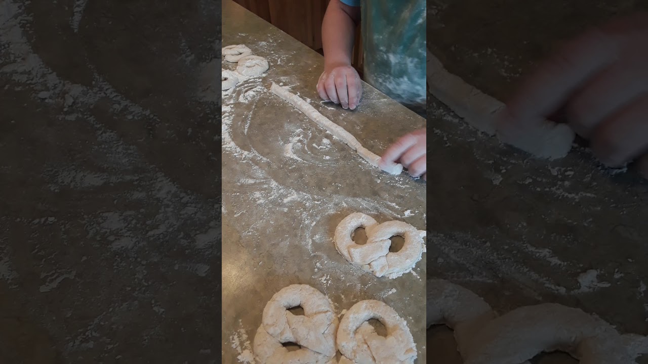 How to fold a pretzel - YouTube
