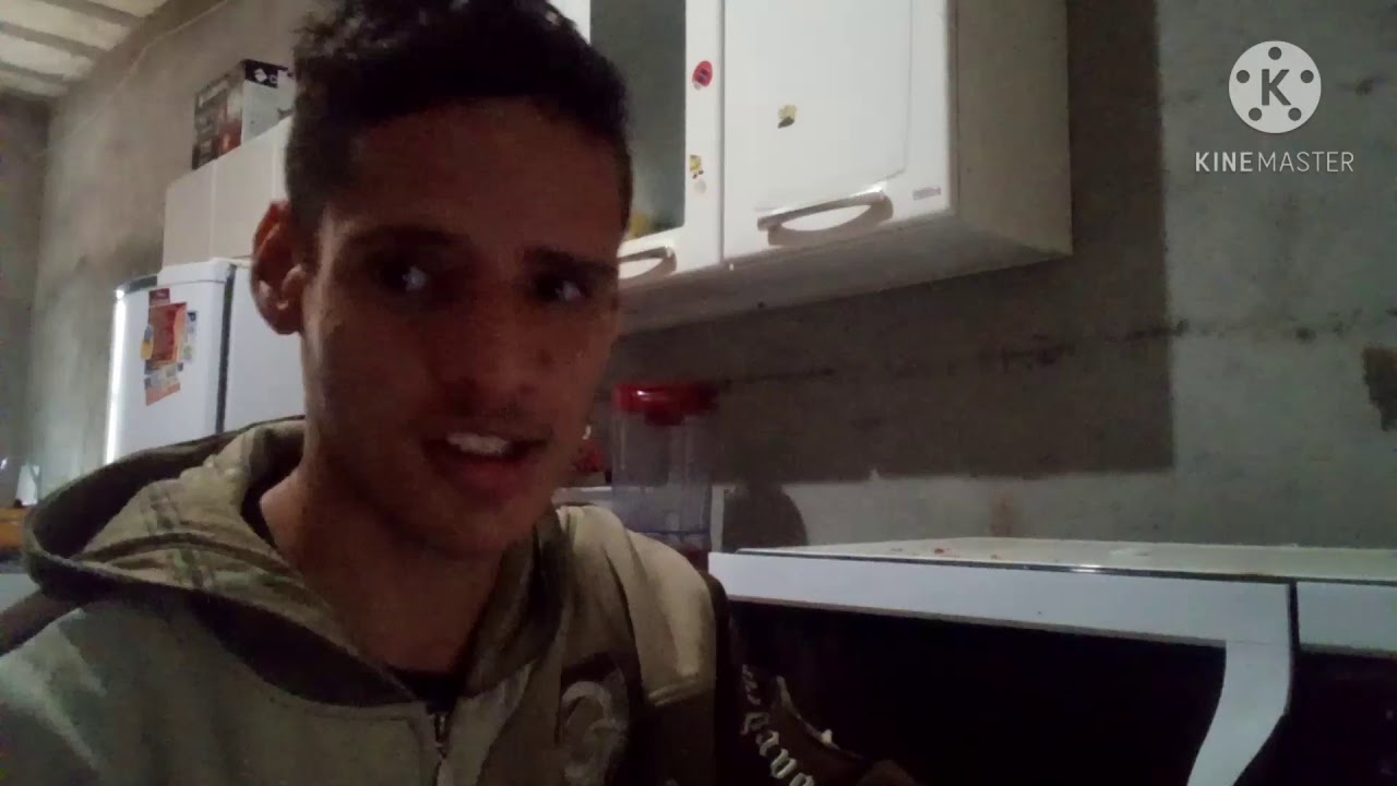 reagindo às músicas do MC Marques - YouTube