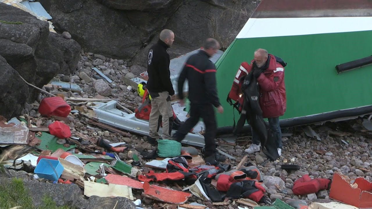 French lifeboat washed up on beach after capsizing | AFP - YouTube