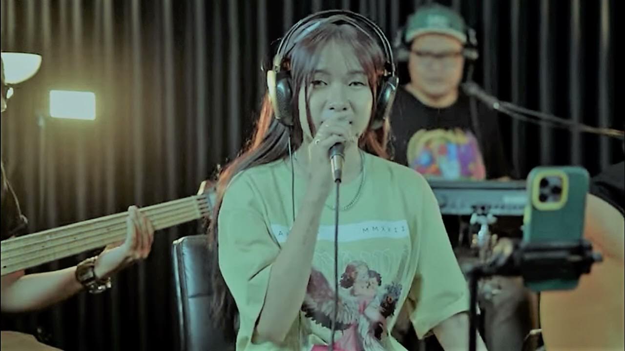 AYANG - "NABILA MAHARANI" // 3PEMUDA BERBAHAYA & SALLSA BINTAN COVER+LIRIK - YouTube