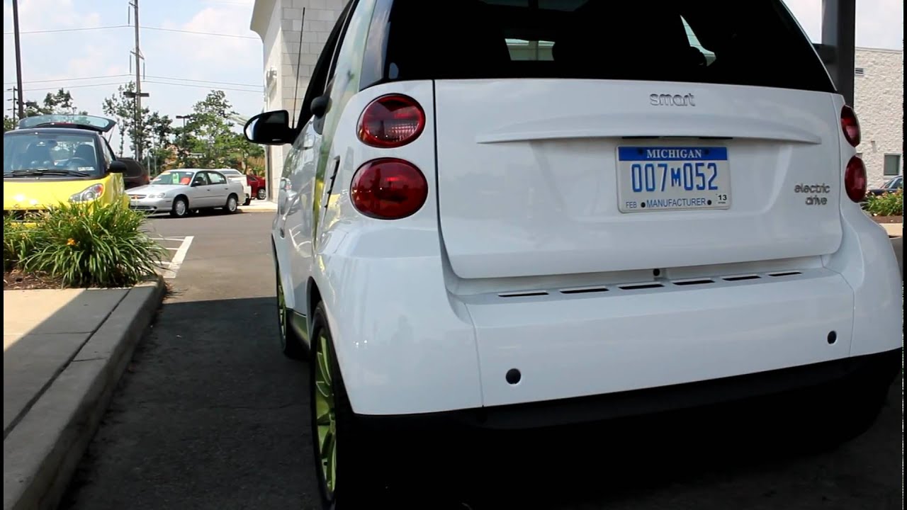 Smart ForTwo Electric Drive rear - YouTube