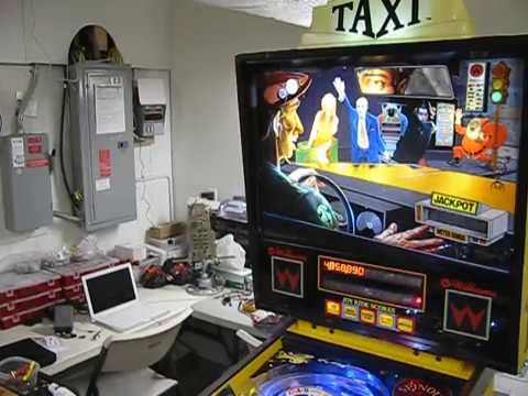Williams Taxi Pinball - YouTube