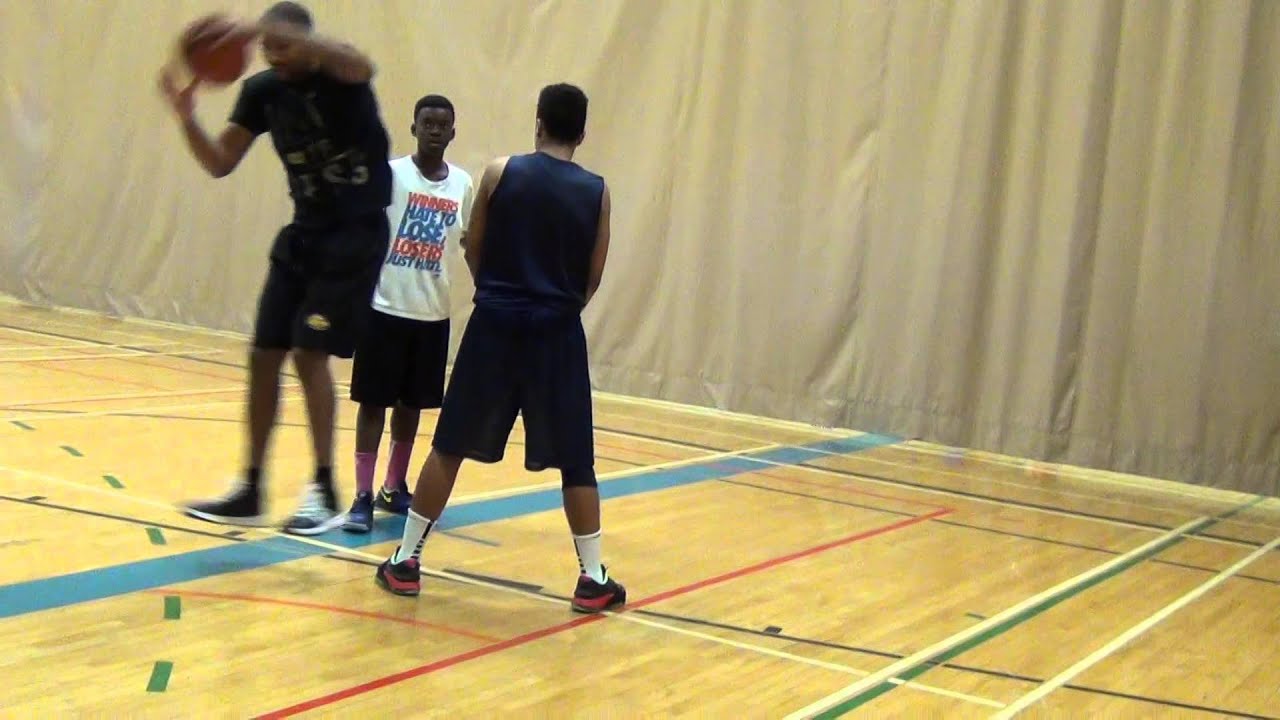 Basketball Move: How to split the defense with a pro hop - YouTube