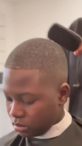 L'Atelier Barber 94 - YouTube