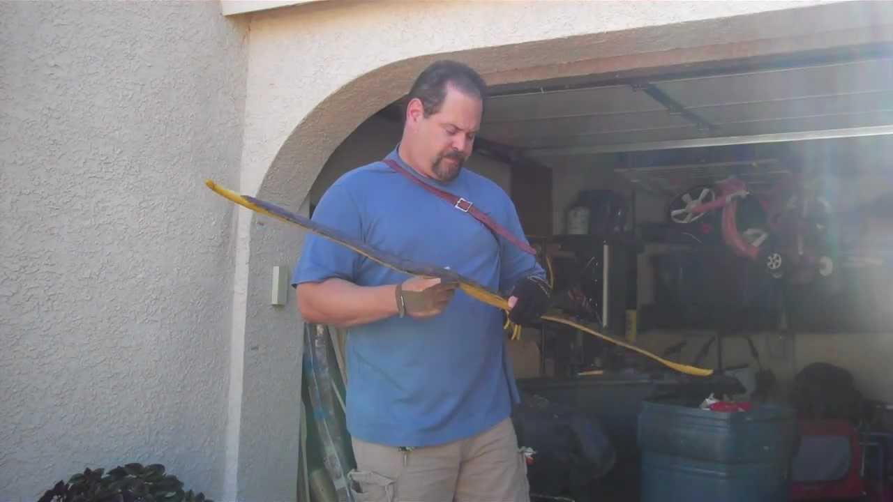 How to Make an Osage Snake Bow, Part 10 - YouTube