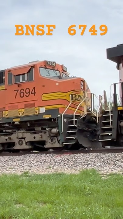 BNSF 6749 - March 28, 2025 #bnsf #railroad #railfan #railway - YouTube