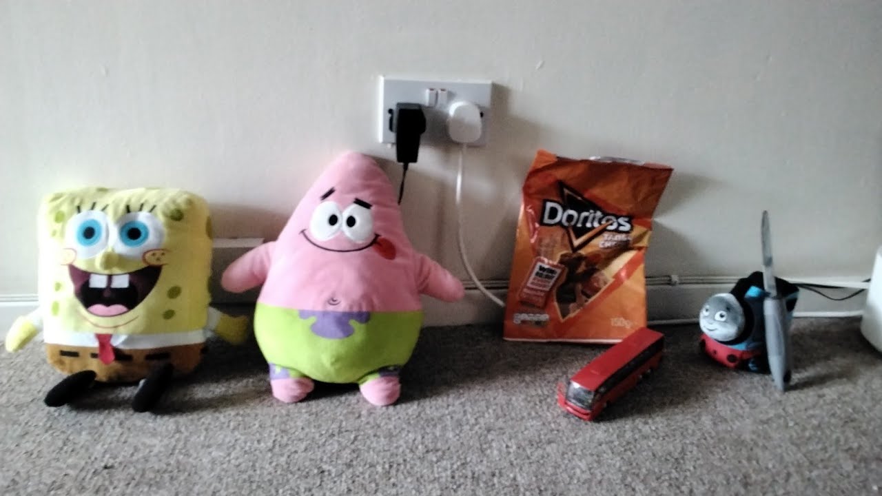SpongeBob the Babysitter! - Spongeplushies - YouTube