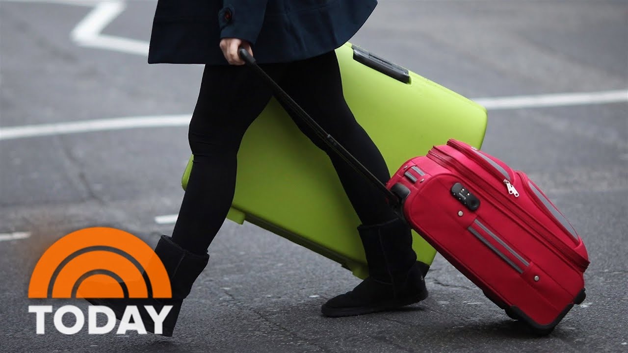 How baggage travels through airports during record holiday travel - YouTube
