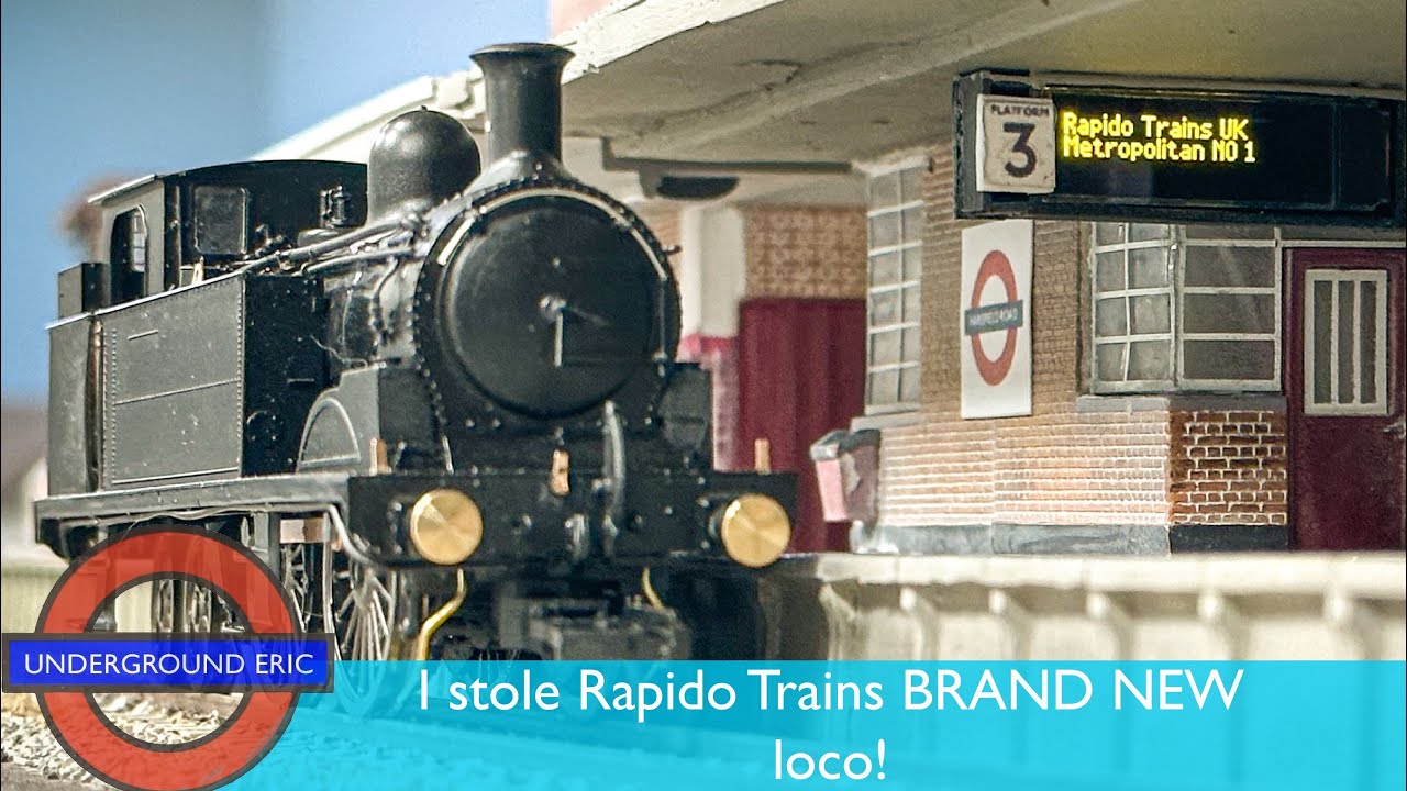 *NEW* MET 1 locomotive for OO gauge - exclusive first look and run of ...