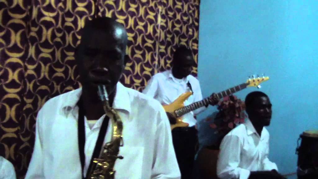 chorale eco de la joie a sueco pointe noire congo - YouTube