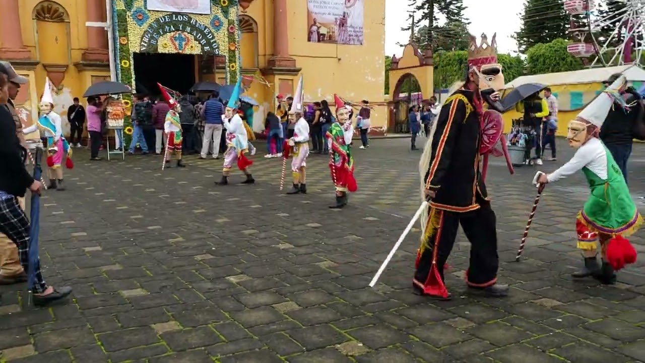 La Danza de Moros y Cristianos de Acatlán le baila a La Virgen de Los ...